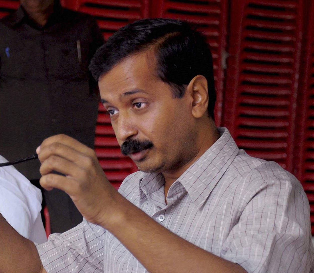 Arvind Kejriwal Is On Which Side? | Youth Ki Awaaz | Youth Ki Awaaz