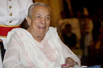 Padma Vibhushan Zohra Sehgal Struggling To Find A Roof To Live Under ...