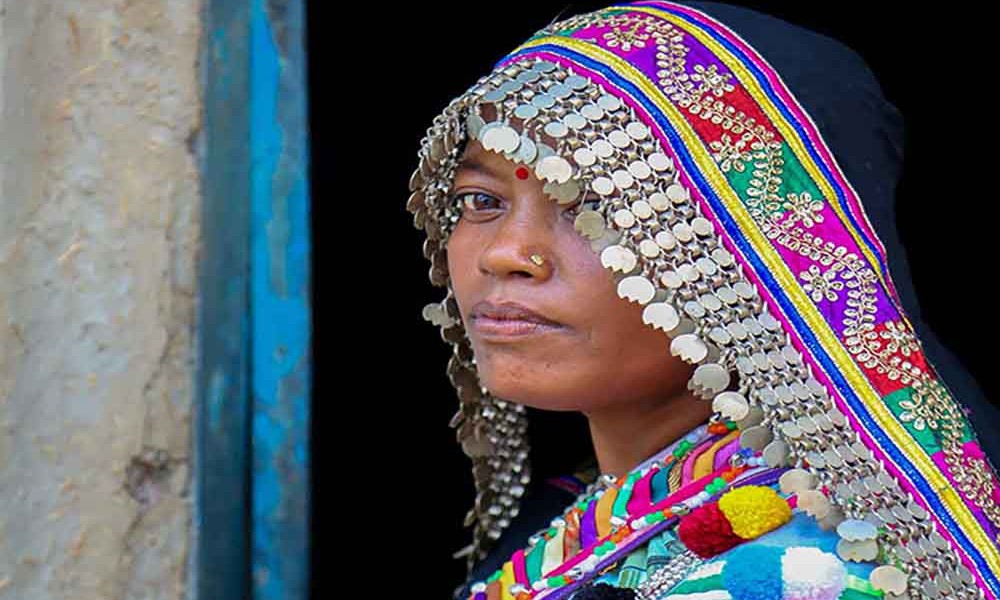 The Vanishing Queens: Exquisite Photos Of The Tharu Tribe In Terai | Youth Ki Awaaz