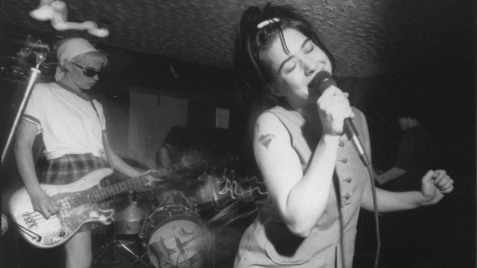 ‘Girls To The Front’: The ’90s Music Movement That Made Feminism Punk ...