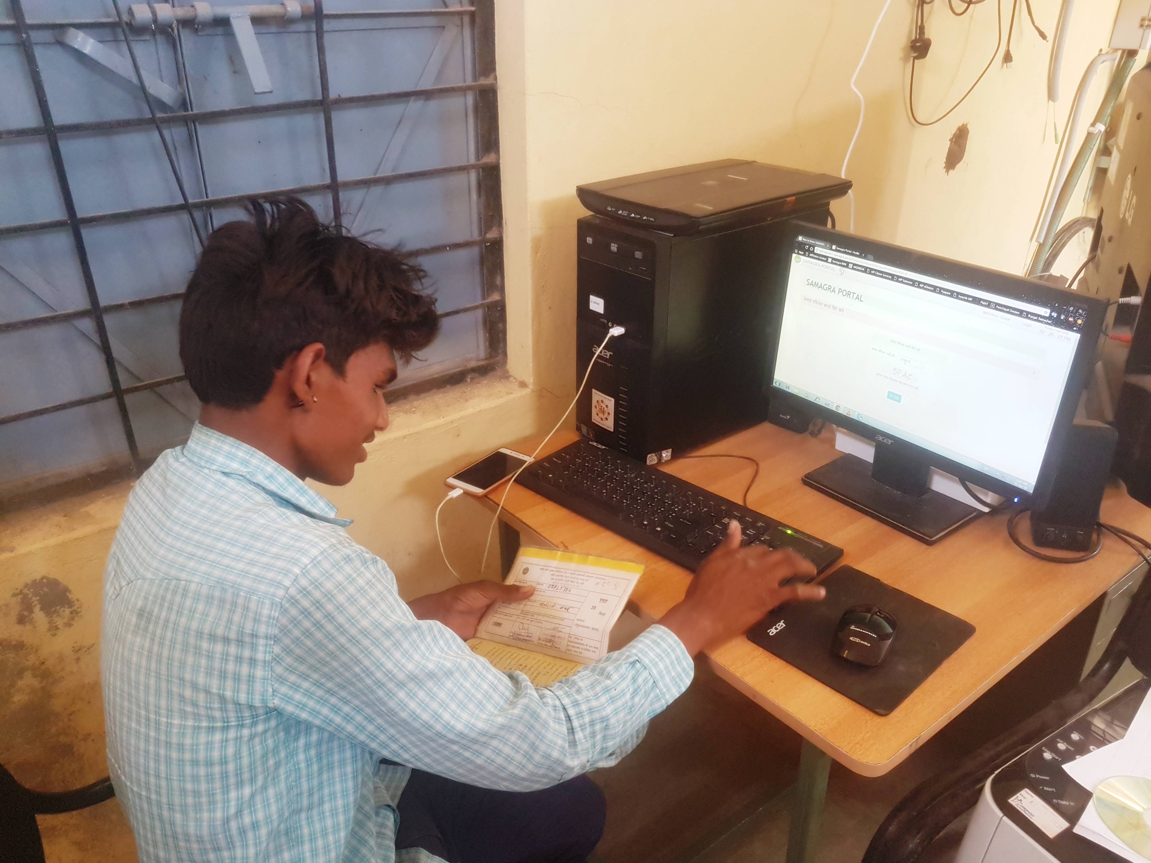 The Story Of How A Tribal Village In MP Got Its First Computer Training ...