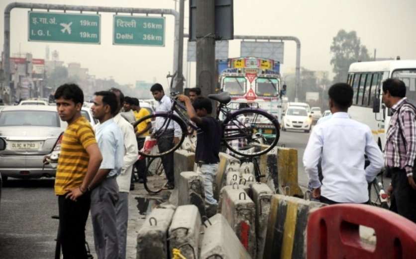 As Elites Fill The Roads With More Cars, It’s The Car-less Who Stand To ...