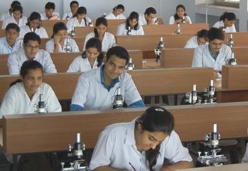 Outdated Syllabus, Corruption: Why India’s MBBS Students Suffer | Youth ...