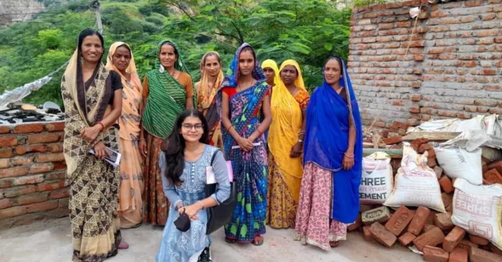 Dark Side Of The Moon: Female Blue Collar Workers And Their Reality ...