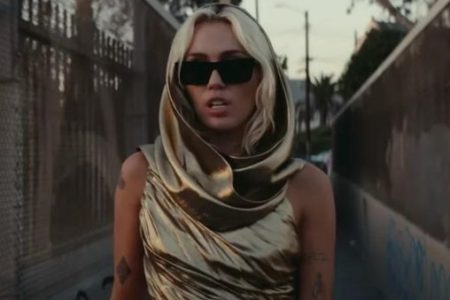 Flowers, Miley Cyrus, Bruno Mars | Youth Ki Awaaz